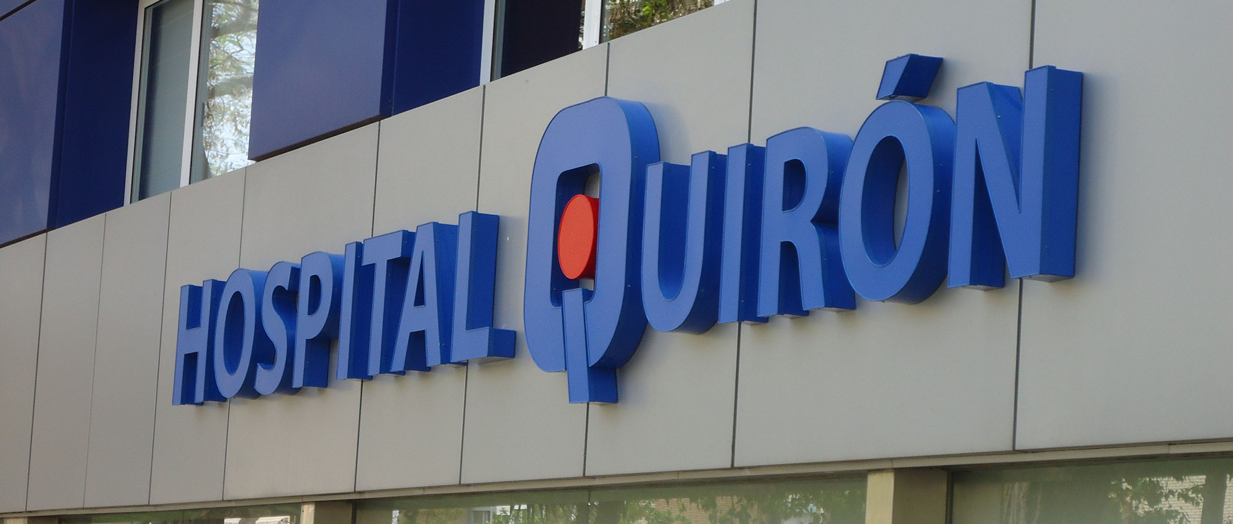 Fachada Hospital Quirón